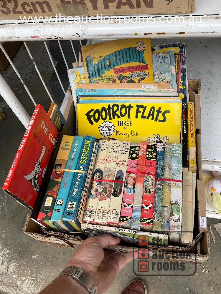 Footrot Flats & Assorted Books & Comics