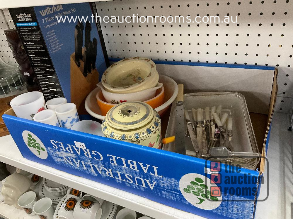 Assorted Sundries including Pyrex